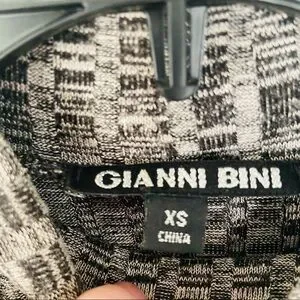 Gianni Bini | Dresses | Gianni Bini Gray Long Sleeve Cut Out Elbow ...